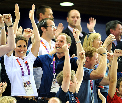 Aww! Kate Middleton, Prince William Hug, Cheer at Olympics Event