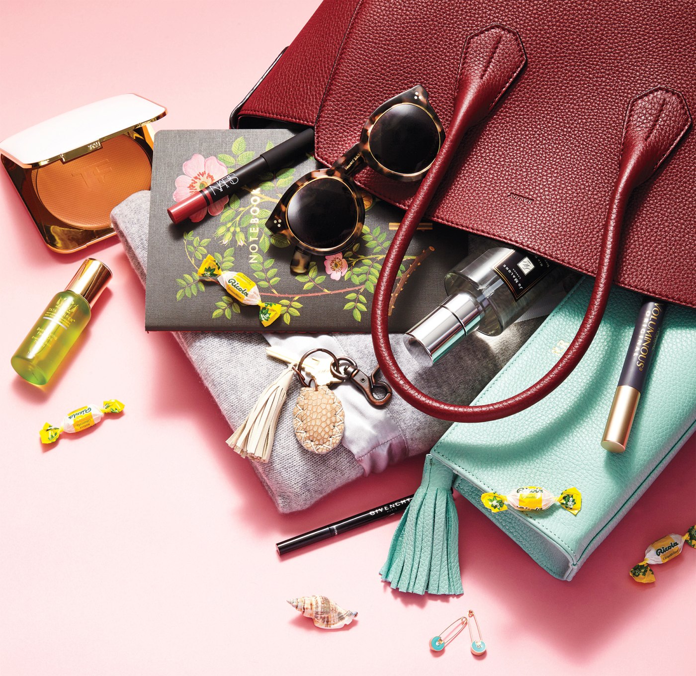 Rachel Roy: What's in My Bag?
