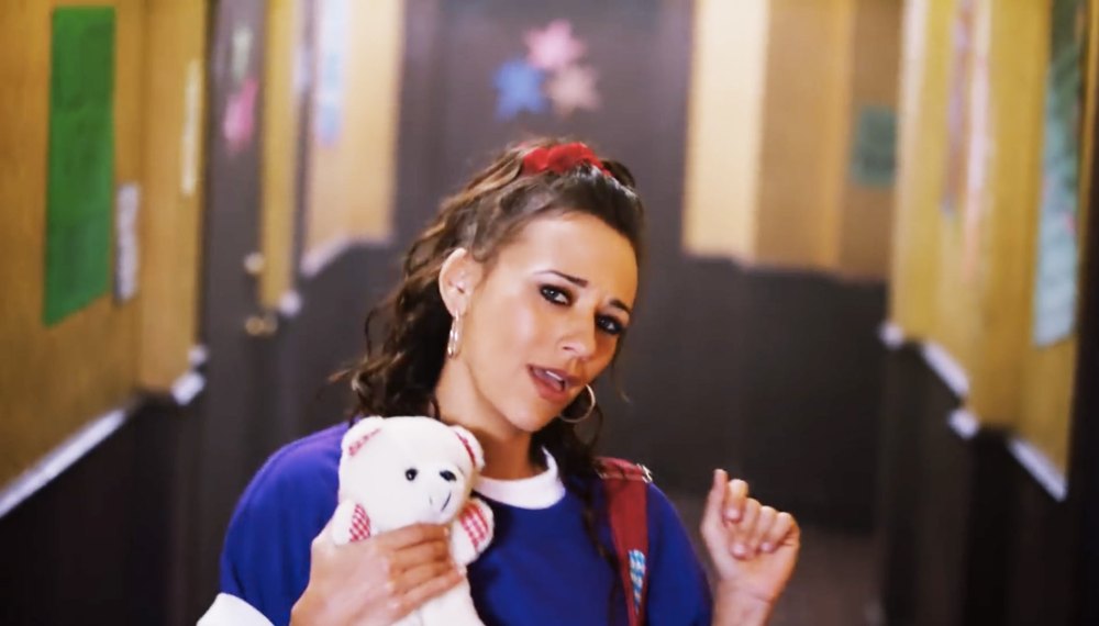 Rashida Jones Gives Nod to ‘90s ‘Flip and Rewind’ Video