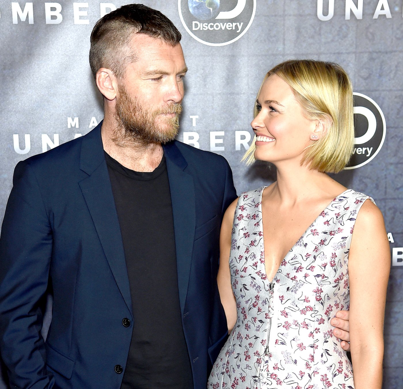 Sam Worthington, Lara Bingle Gush Over Each Other at ‘Manhunt ...