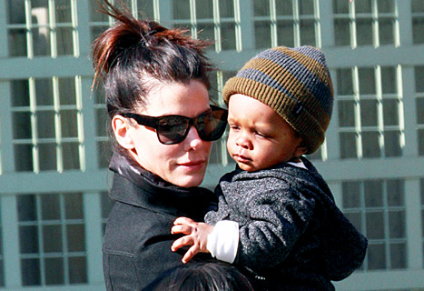 Sandra Bullock's Son Louis Bardo Helped Pick Out Her Oscars Jewelry!