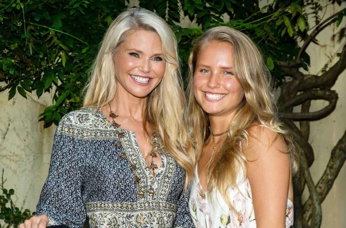 Christie Brinkley, Look-Alike Daughter Sailor Twin in Denim Overalls ...