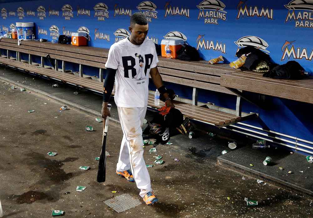 Marlins' Dee Gordon Hits Home Run After Jose Fernandez Tribute | Us Weekly