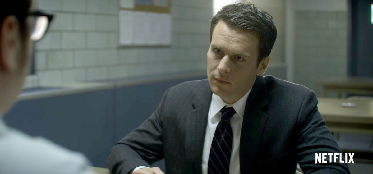 Jonathan Groff Plays FBI Agent in New Netflix Thriller 'Mindhunter ...