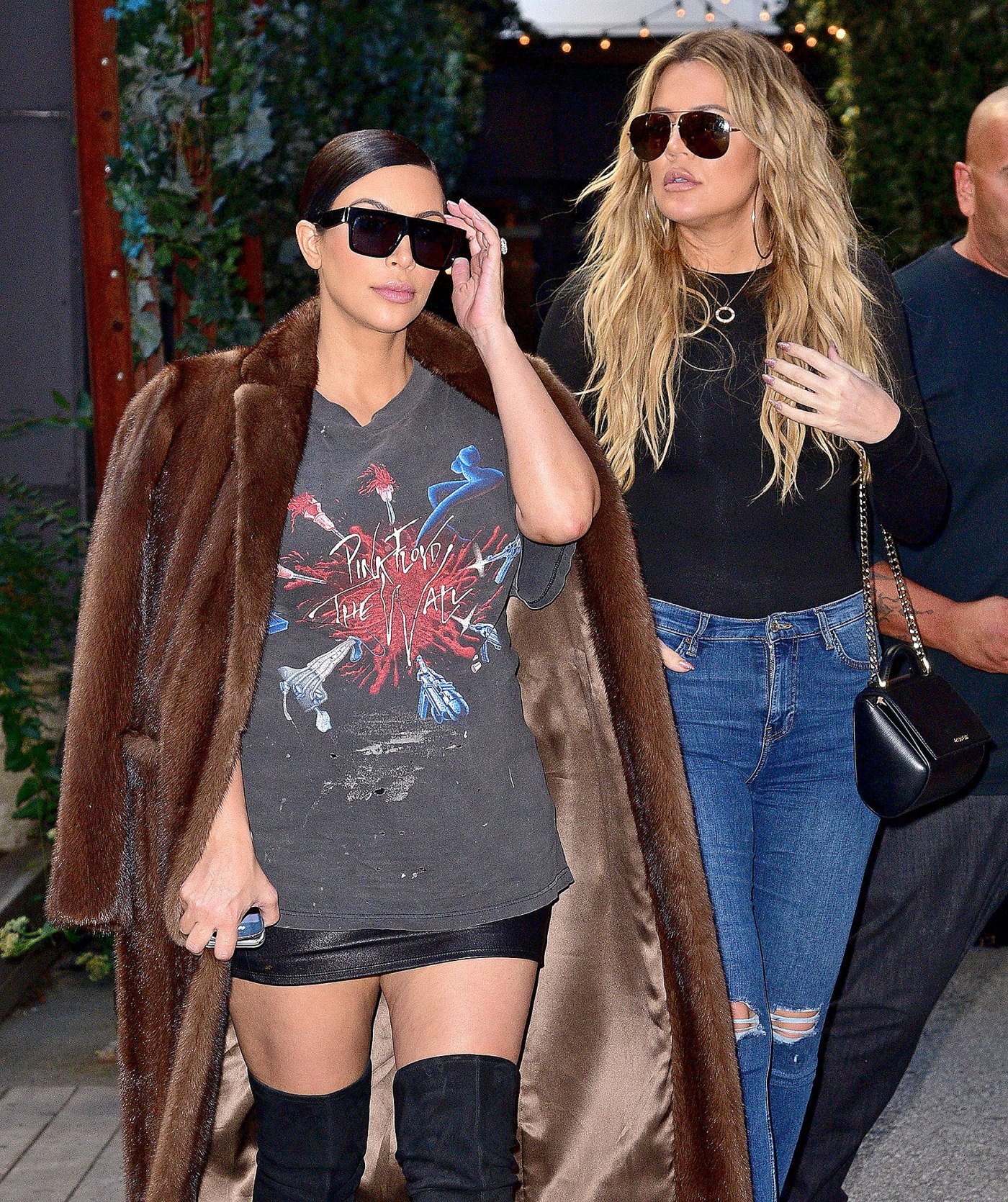 Khloe Kardashian: Kim Is 'Not Doing That Well' After Paris Robbery | Us ...