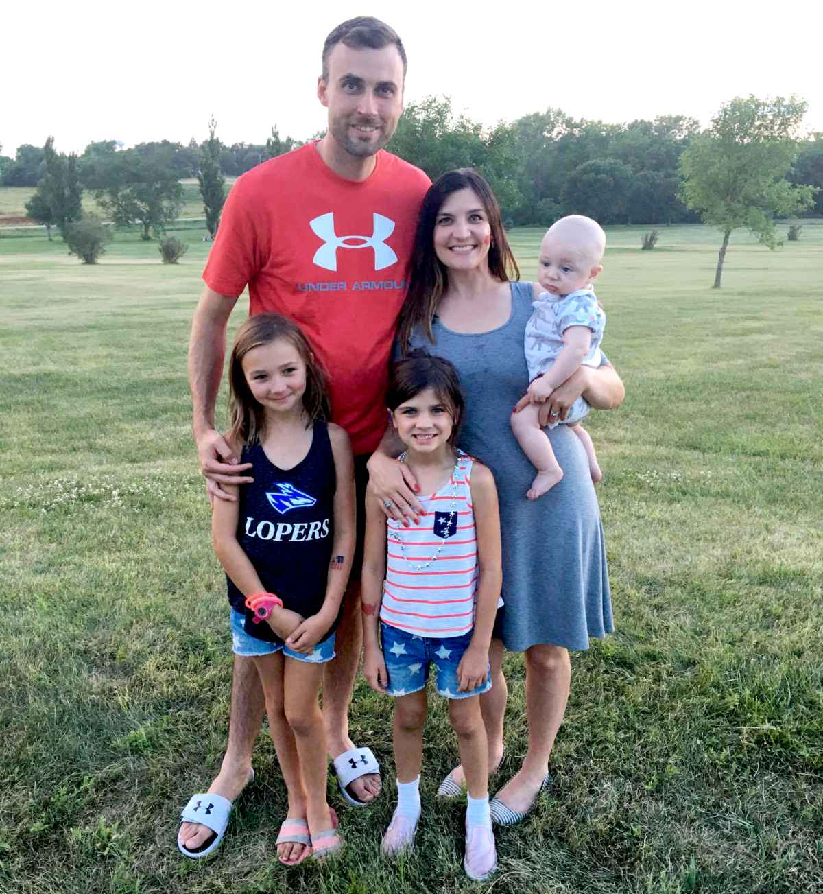 Mom Writes Inspiring Post About Formula Feeding | Us Weekly