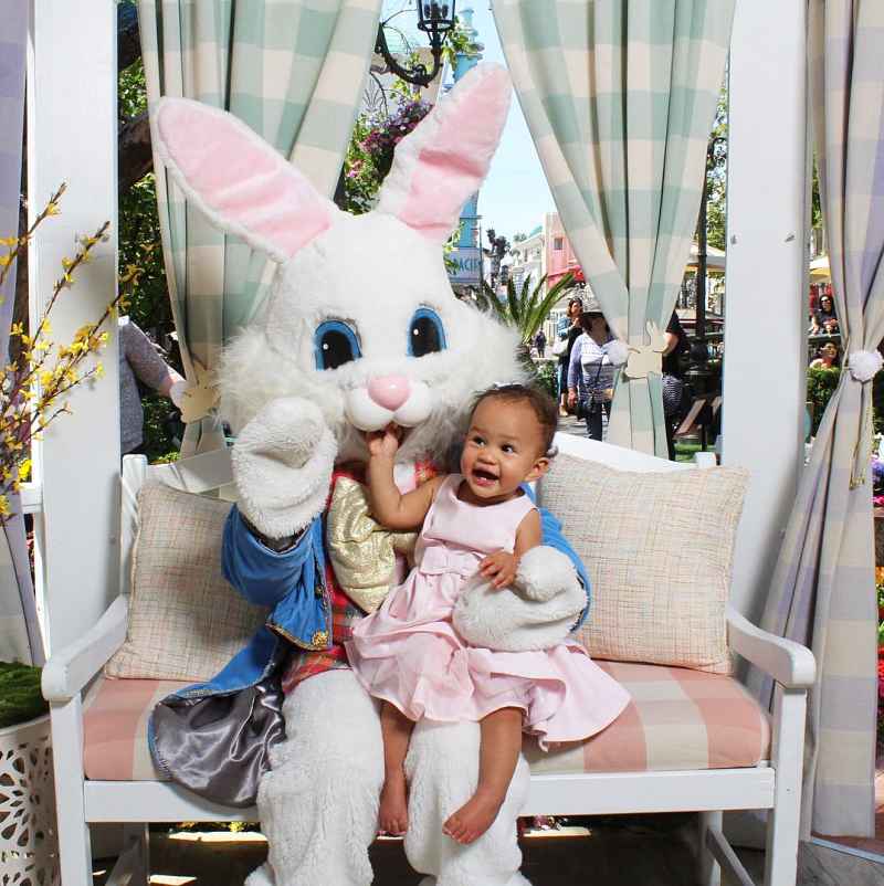 Chrissy Teigen, John Legend's Daughter Luna Meets the Easter Bunny | Us ...