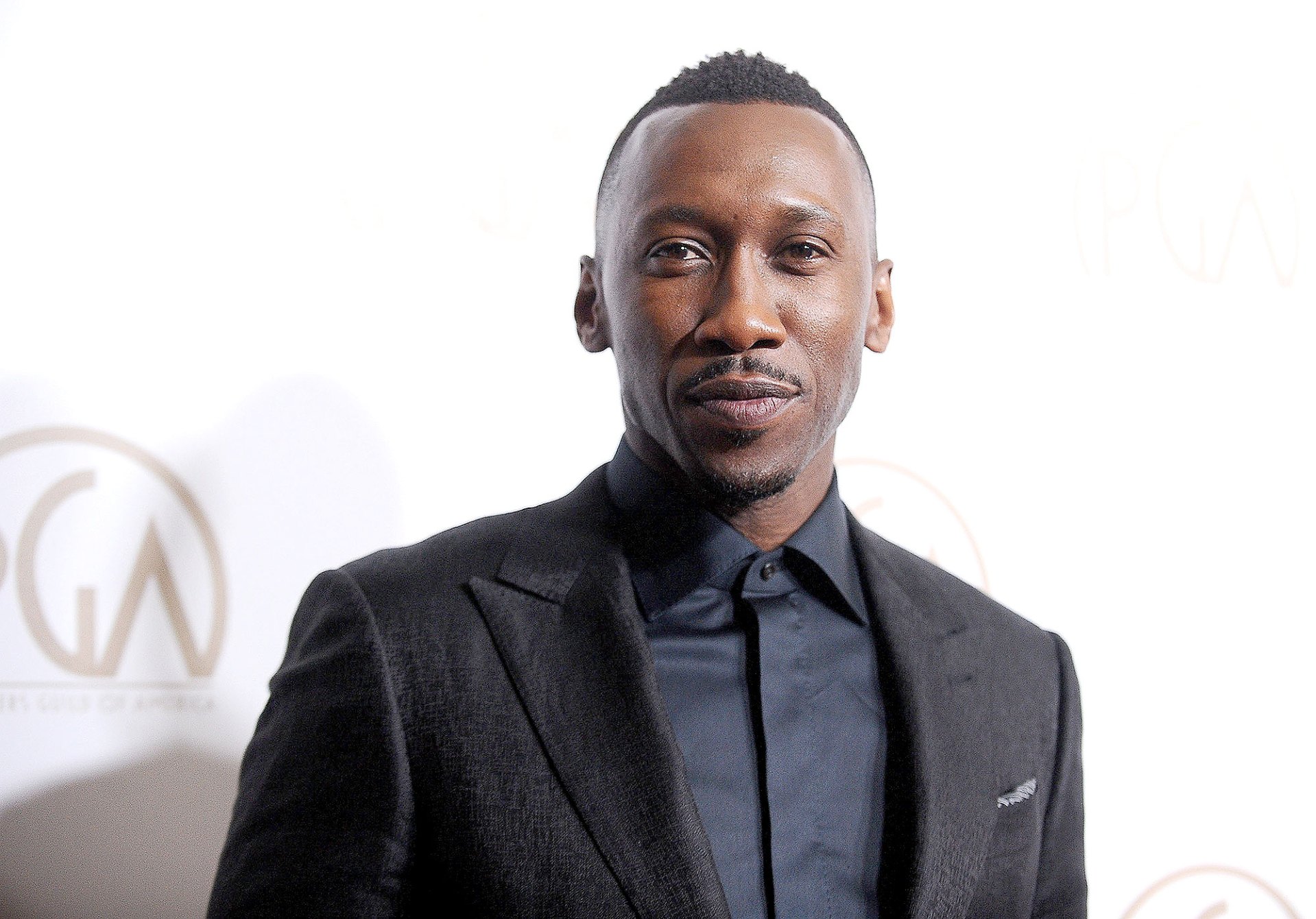 Who Is Mahershala Ali? 5 Things to Know About 'Moonlight' Star | Us Weekly