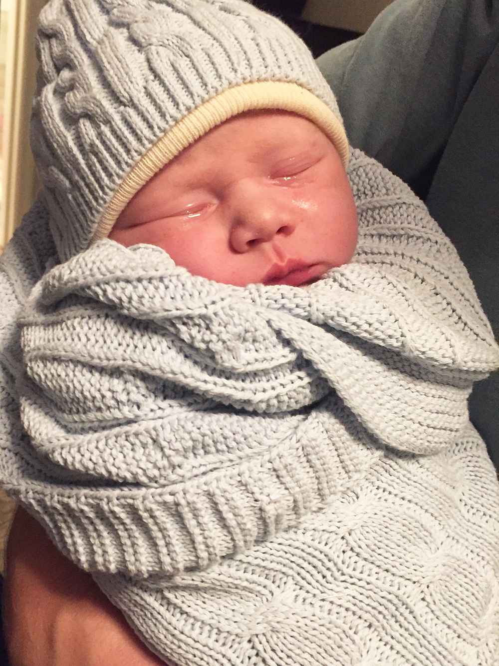 Josh Duggar, Anna Duggar Share First Family Photos With Baby Mason | Us ...