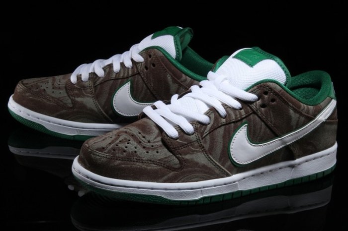 Nike’s New Sneaker May Be Inspired By Starbucks: Pic | Us Weekly